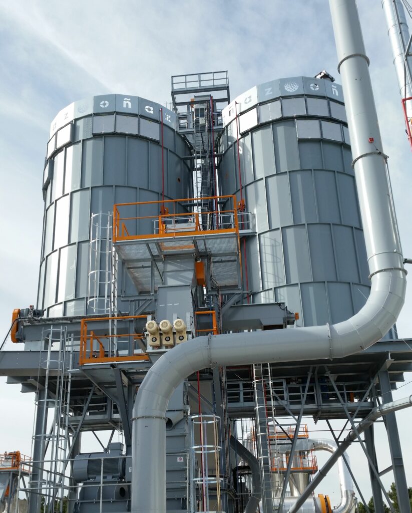 CYLINDRICAL SILOS - Techsolids®