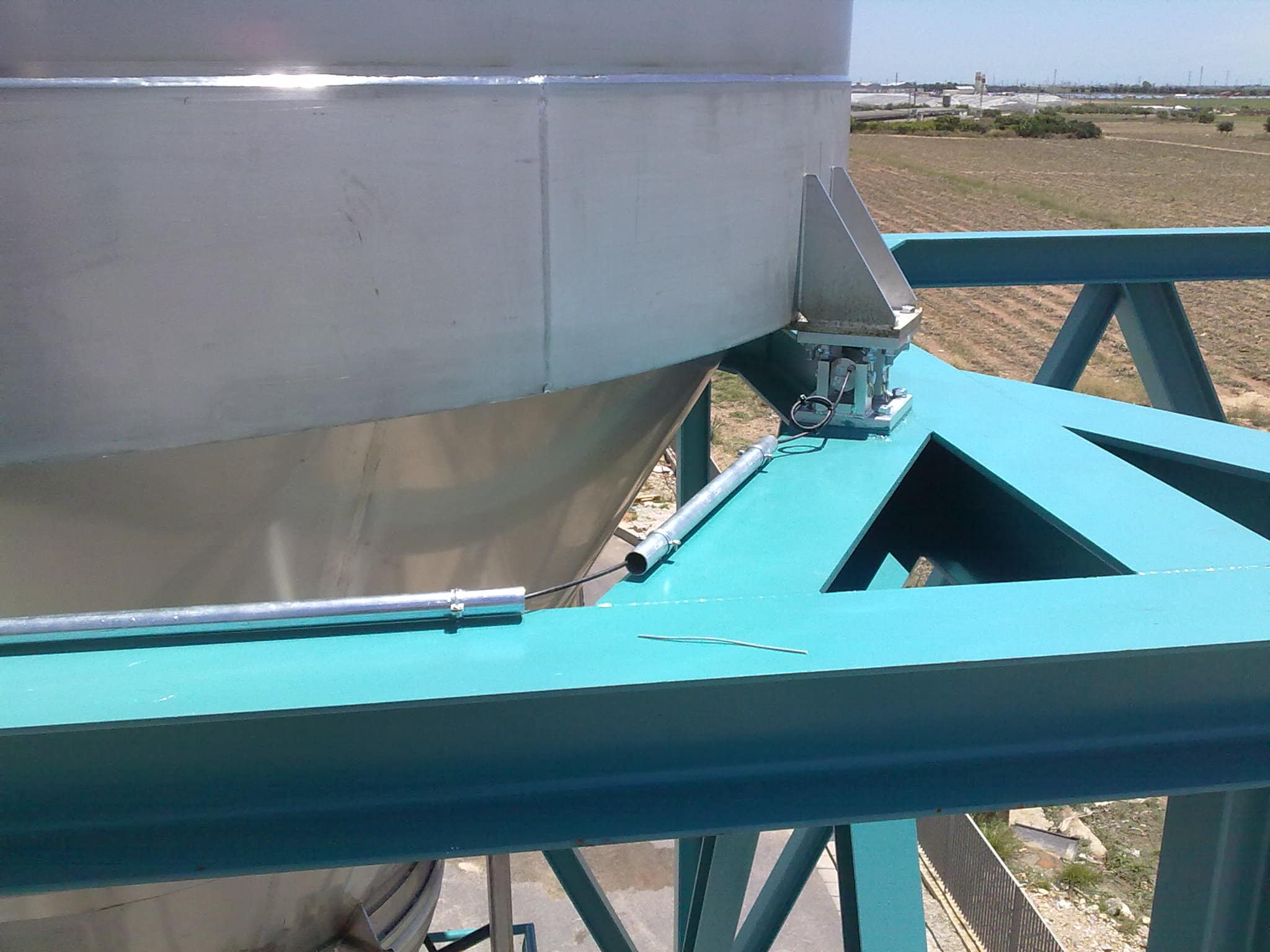 BÁSCULAS - SISTEMAS DE PESAJE EN SILOS Y TOLVAS - Techsolids®